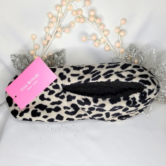 Isaac Mizrahi | Shoes | Nwt Isaac Mirahi Leopard Print Slippers | Poshmark